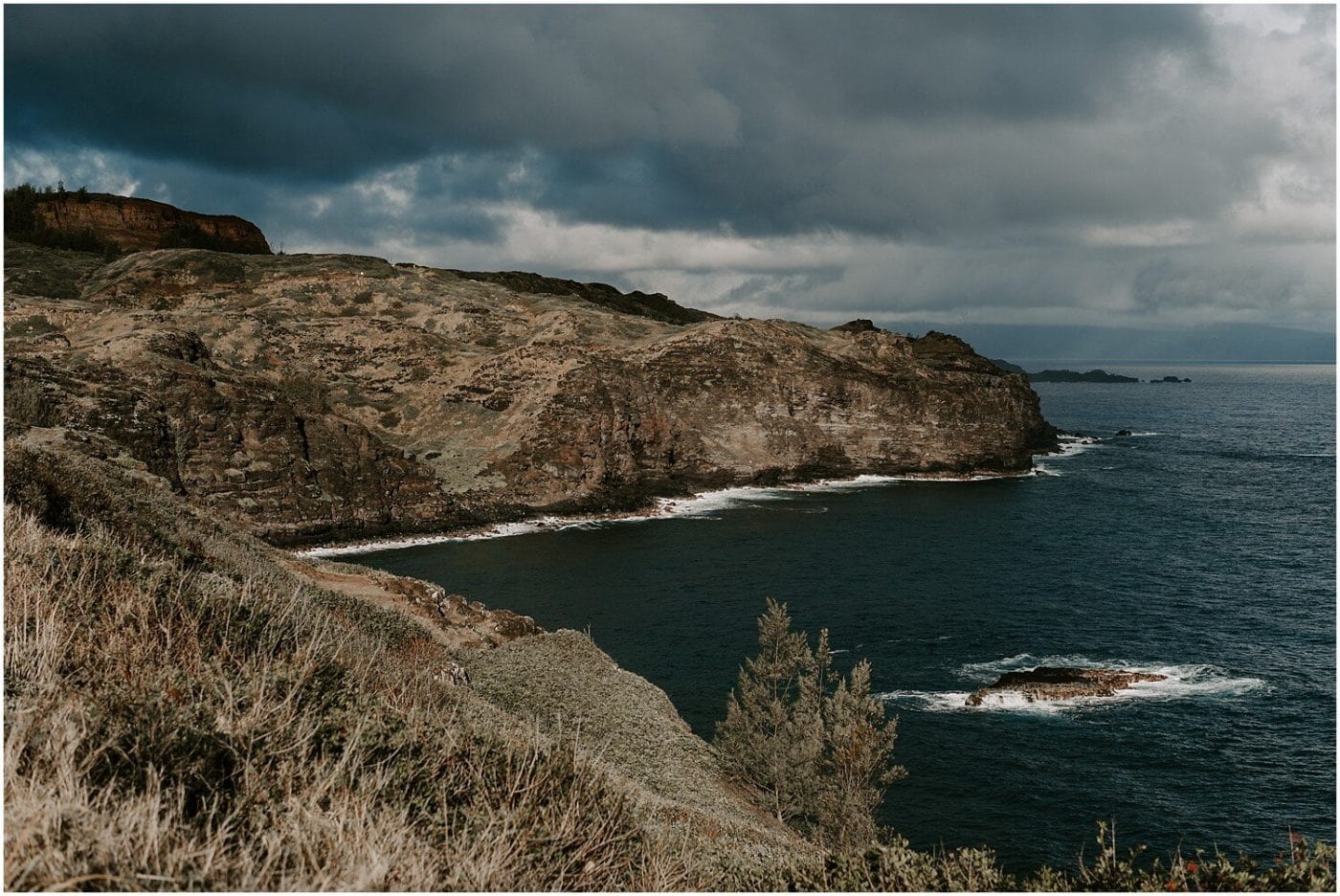 Maui Elopement on Oceanside Cliffs